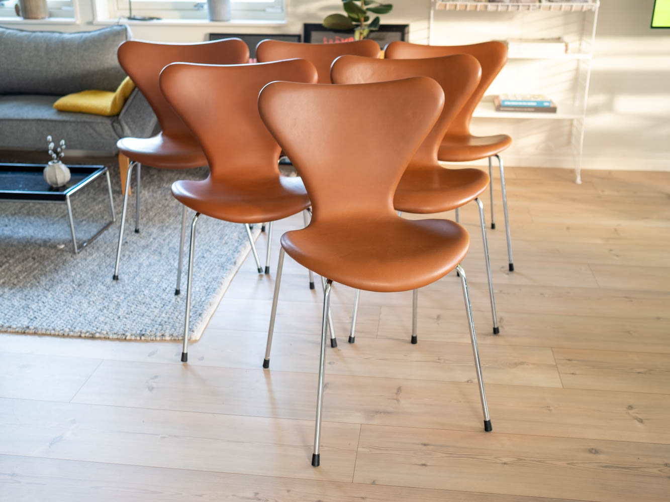 Fritz Hansen Sjuan Helklädd Läder — Reprobruket