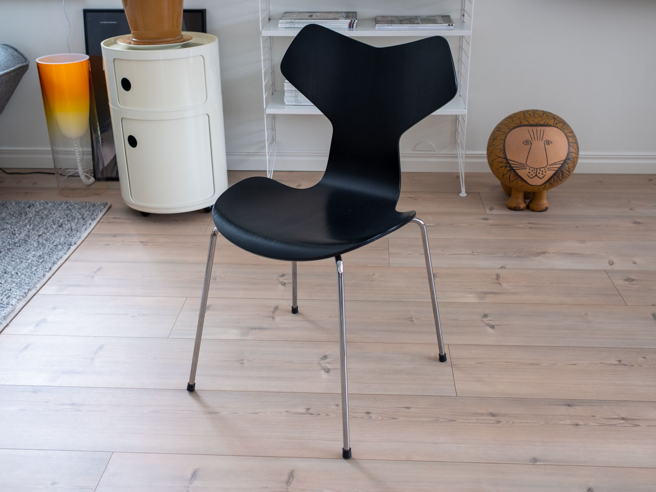 Fritz Hansen Grand Prix och Dot — Reprobruket