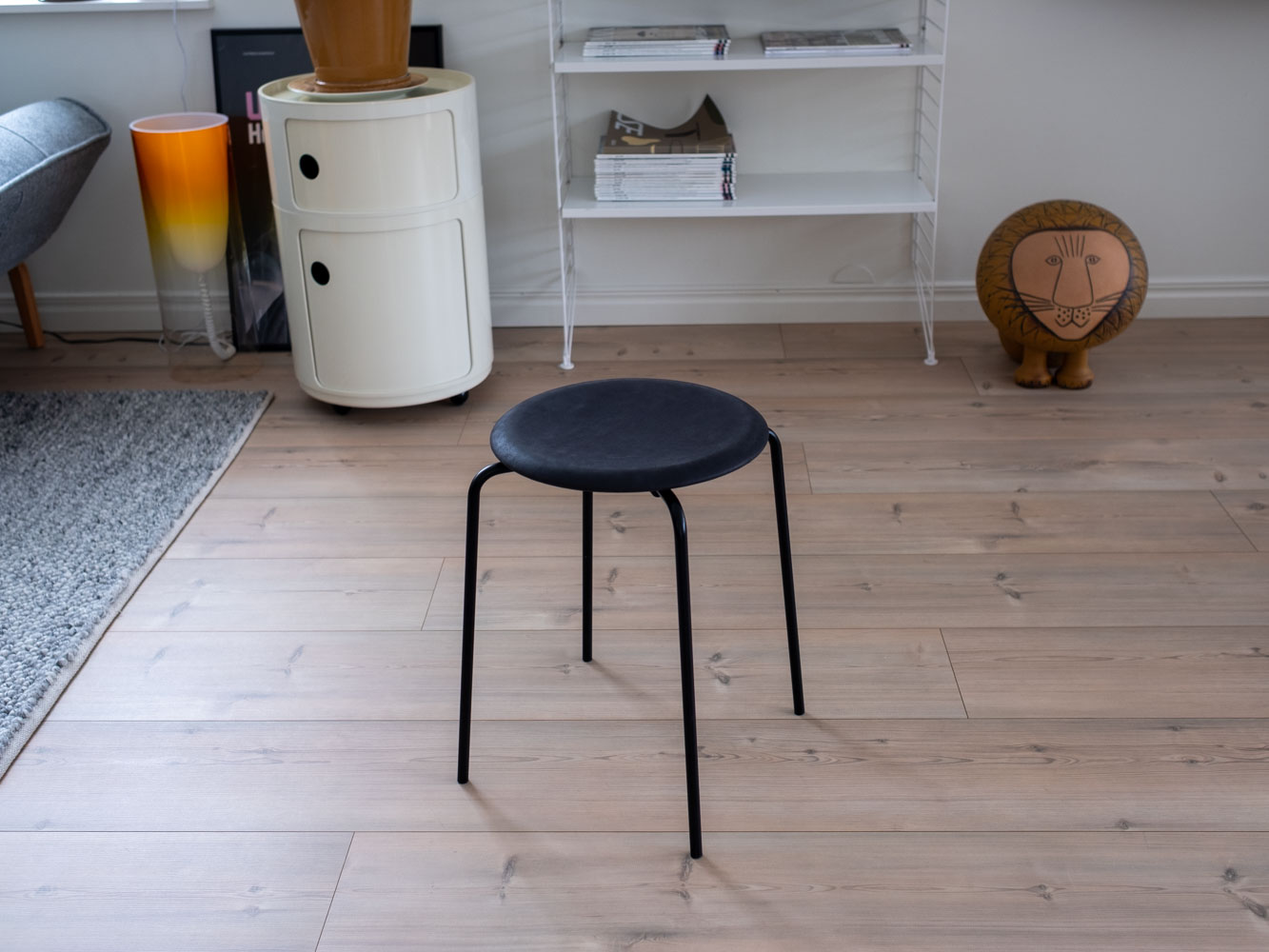 Fritz Hansen Grand Prix och Dot — Reprobruket